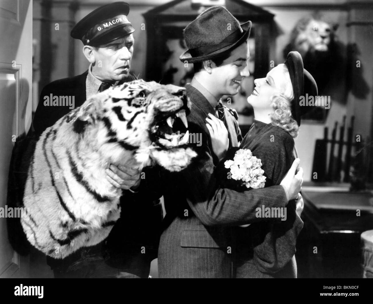 PERSONAL PROPERTY (1937) ROBERT TAYLOR, JEAN HARLOW PEPR 003 P Stock ...