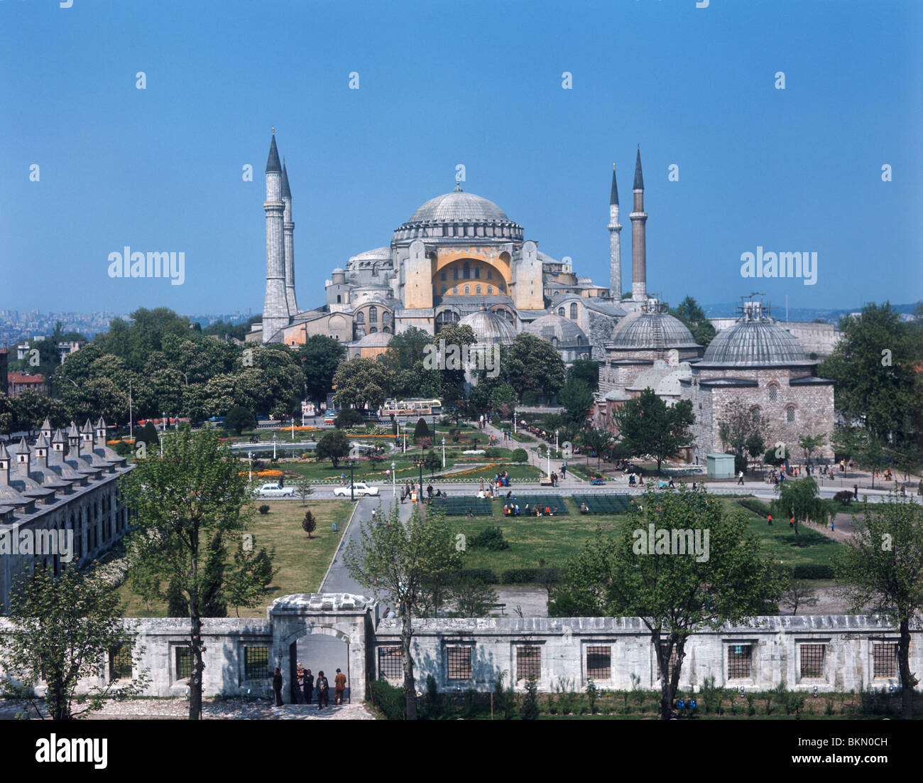 Anthemius Of Tralles And Isidorus Of Miletus