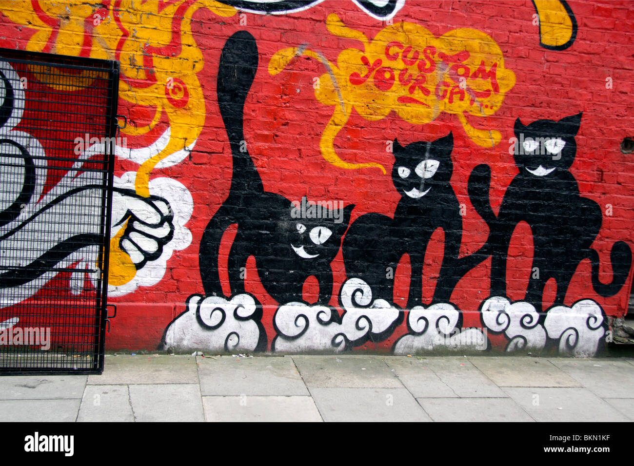 Black cat art mural hi-res stock photography and images - Alamy