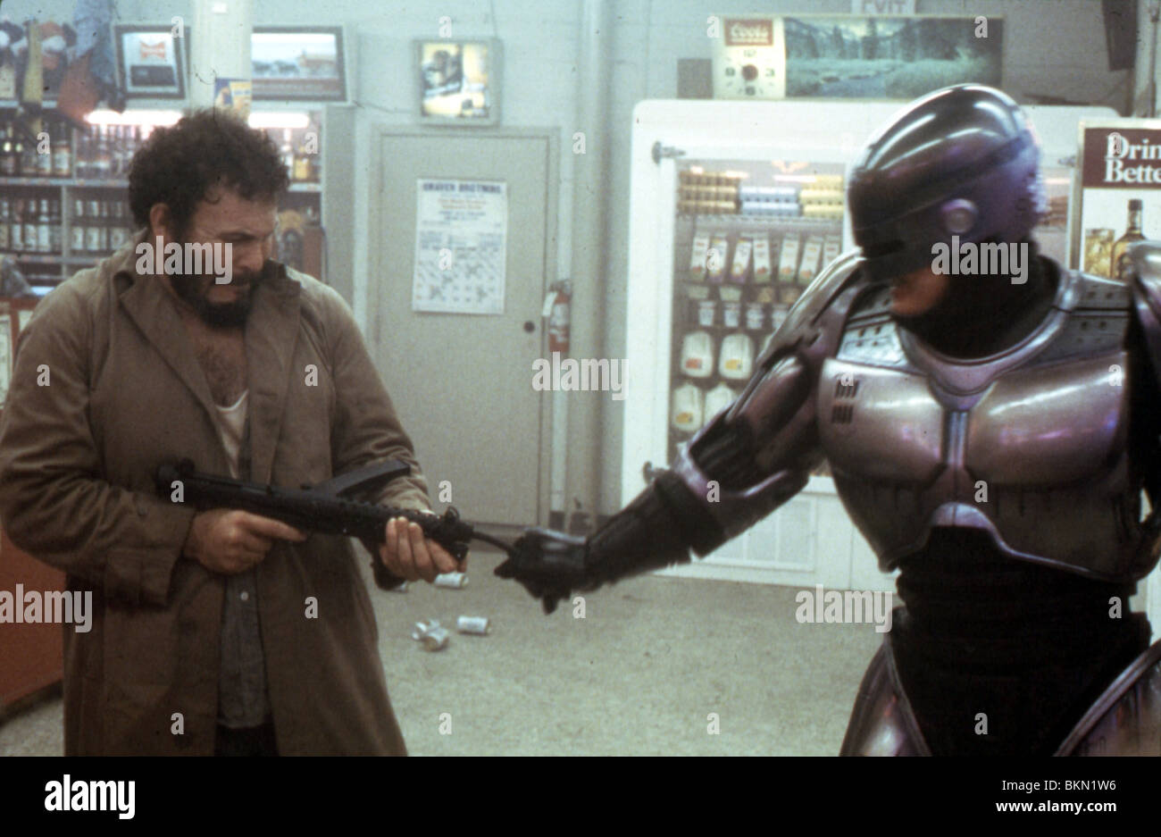 Robocop 1987 peter weller hi-res stock photography and images - Alamy