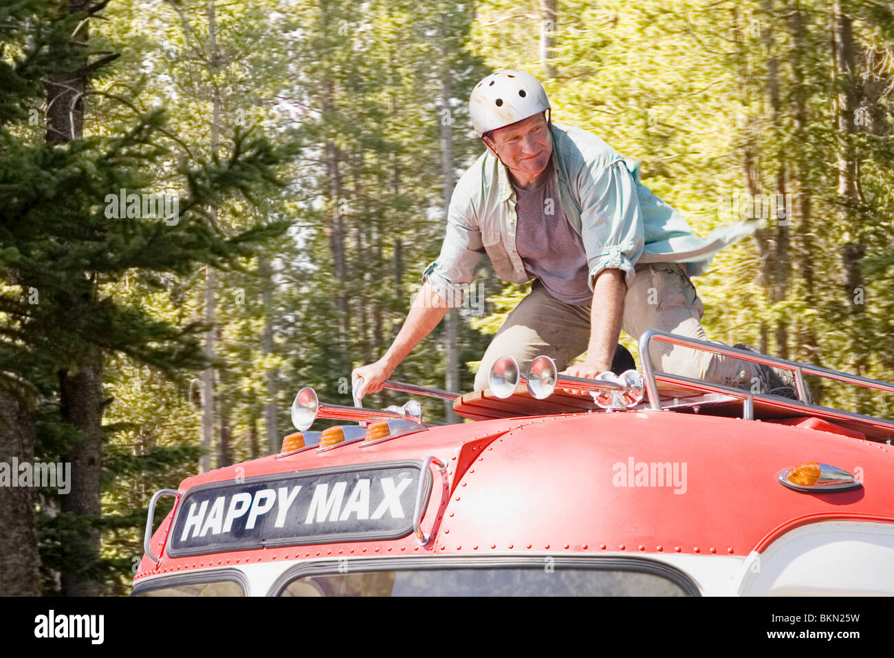 RV: RUNAWAY VACATION (2006) ROBIN WILLIAMS RV 001-20 Stock Photo - Alamy