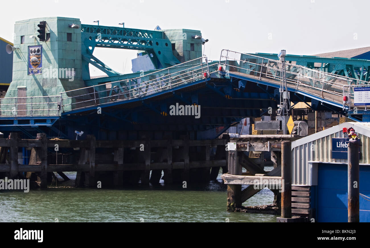 Lifting Bridge Poole 1 Stock Photo - Alamy