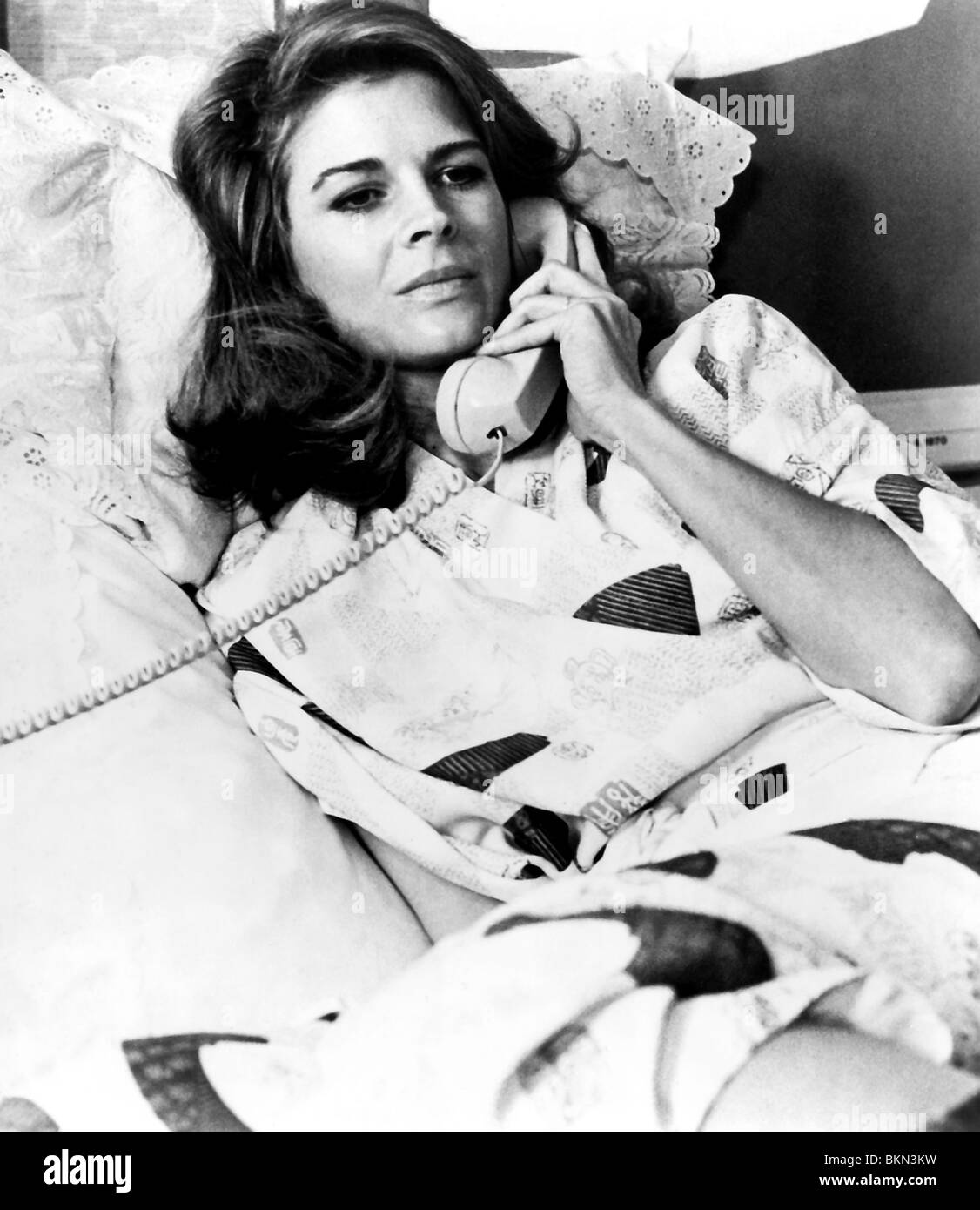 Starting over 1979 candice bergen hi-res stock photography and images ...