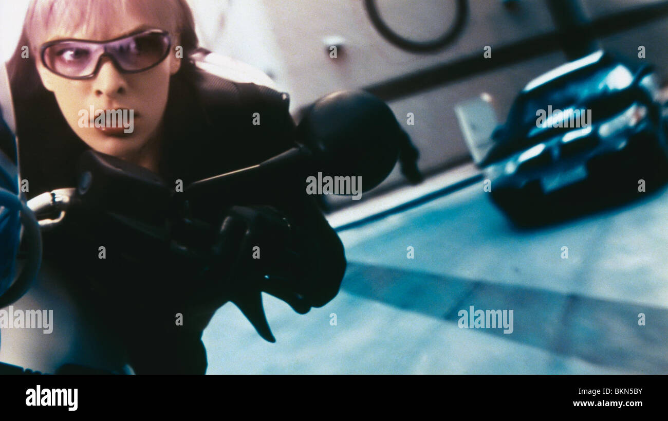 ULTRAVIOLET (2006) MILLA JOVOVICH ULTA 001-02 Stock Photo - Alamy