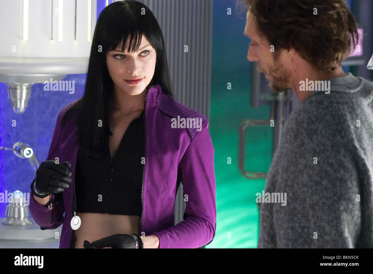 ULTRAVIOLET (2006) MILLA JOVOVICH, WILLIAM FICHTNER ULTA 001-11 Stock ...