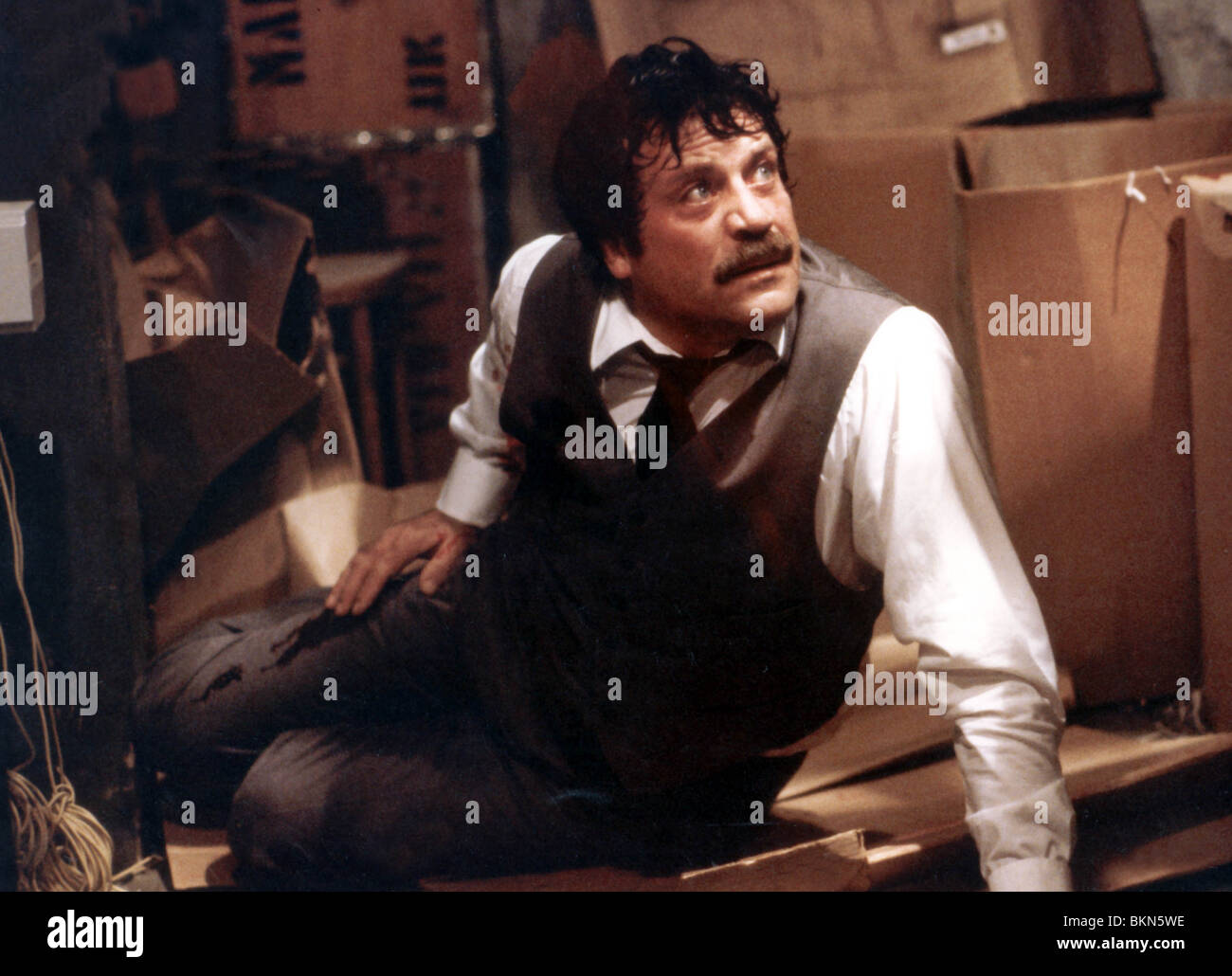 Venom 1981 oliver reed hi-res stock photography and images - Alamy