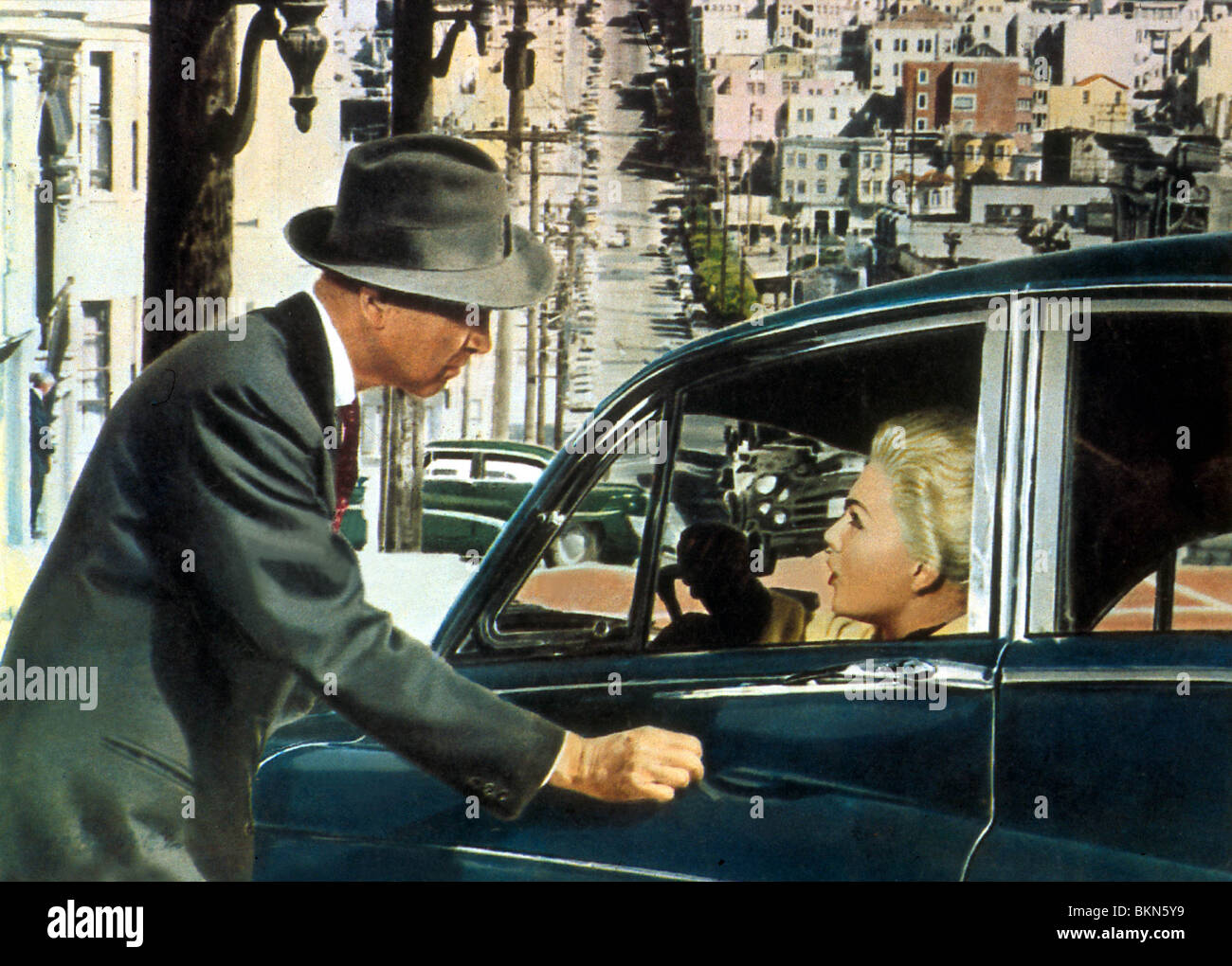 VERTIGO (1958) JAMES STEWART, KIM NOVAK VTG 030 Stock Photo - Alamy