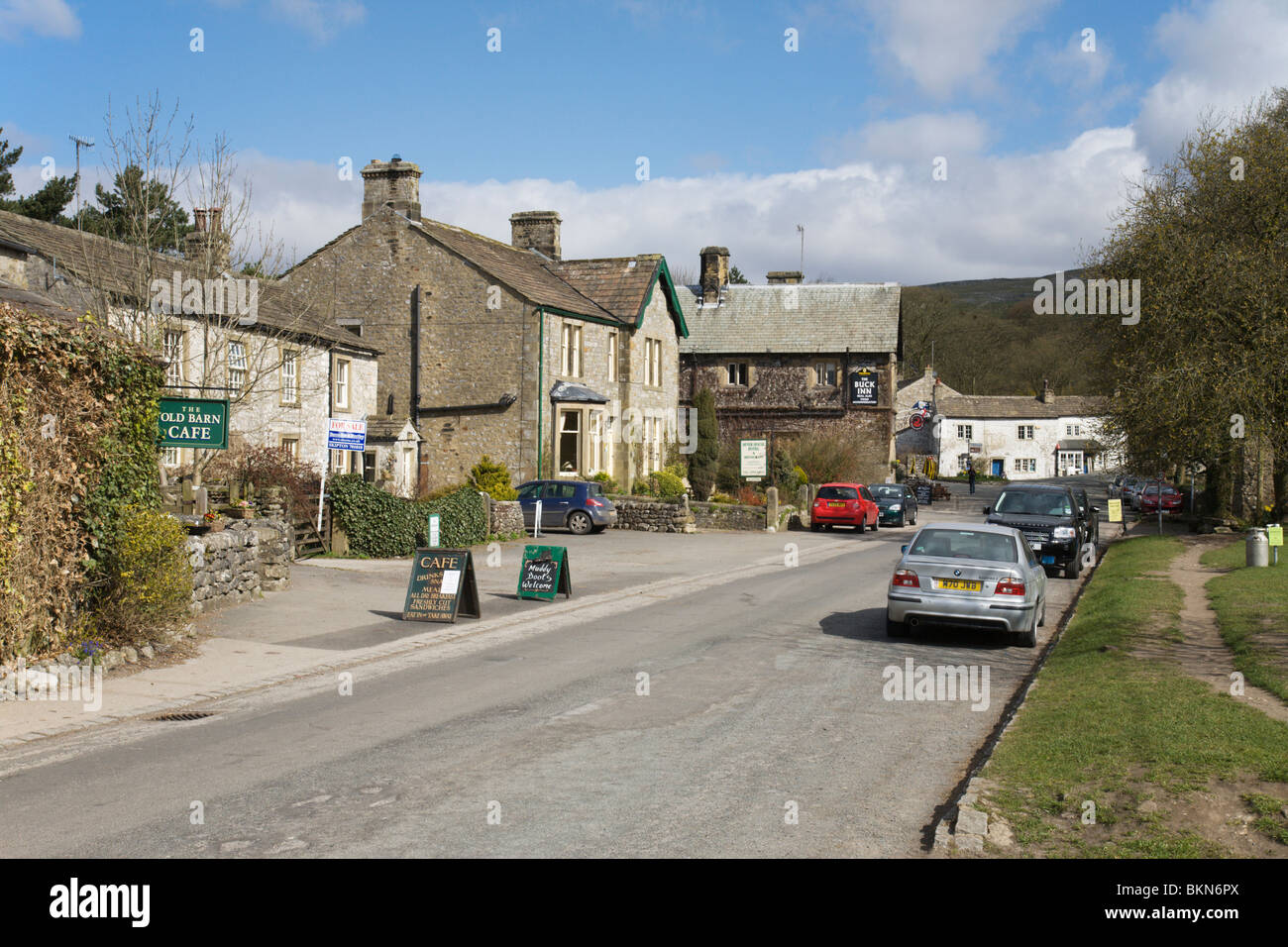 The main street in Malham village, Yorkshire Dales, England, UK Stock ...
