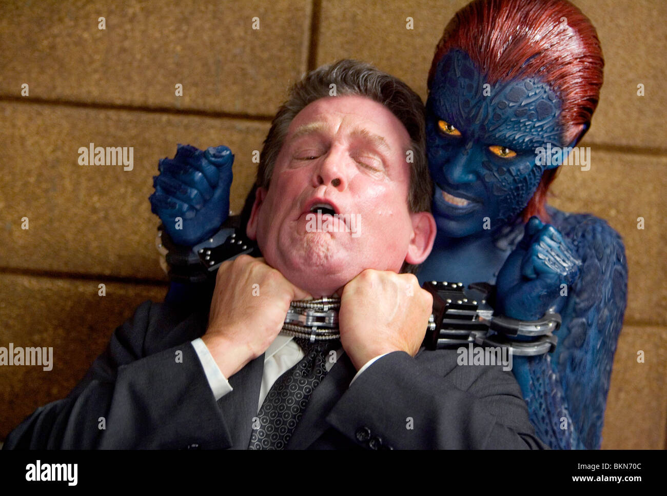 Rebecca romijn x men stand hi-res stock photography and images - Alamy