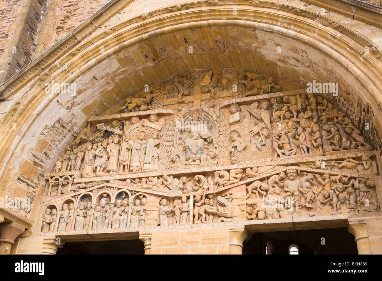 Tympanum Romanesque Stock Photos & Tympanum Romanesque Stock Images - Alamy