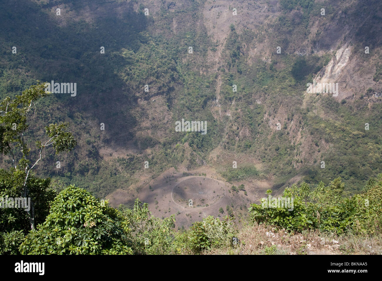 San salvador volcano hi-res stock photography and images - Alamy