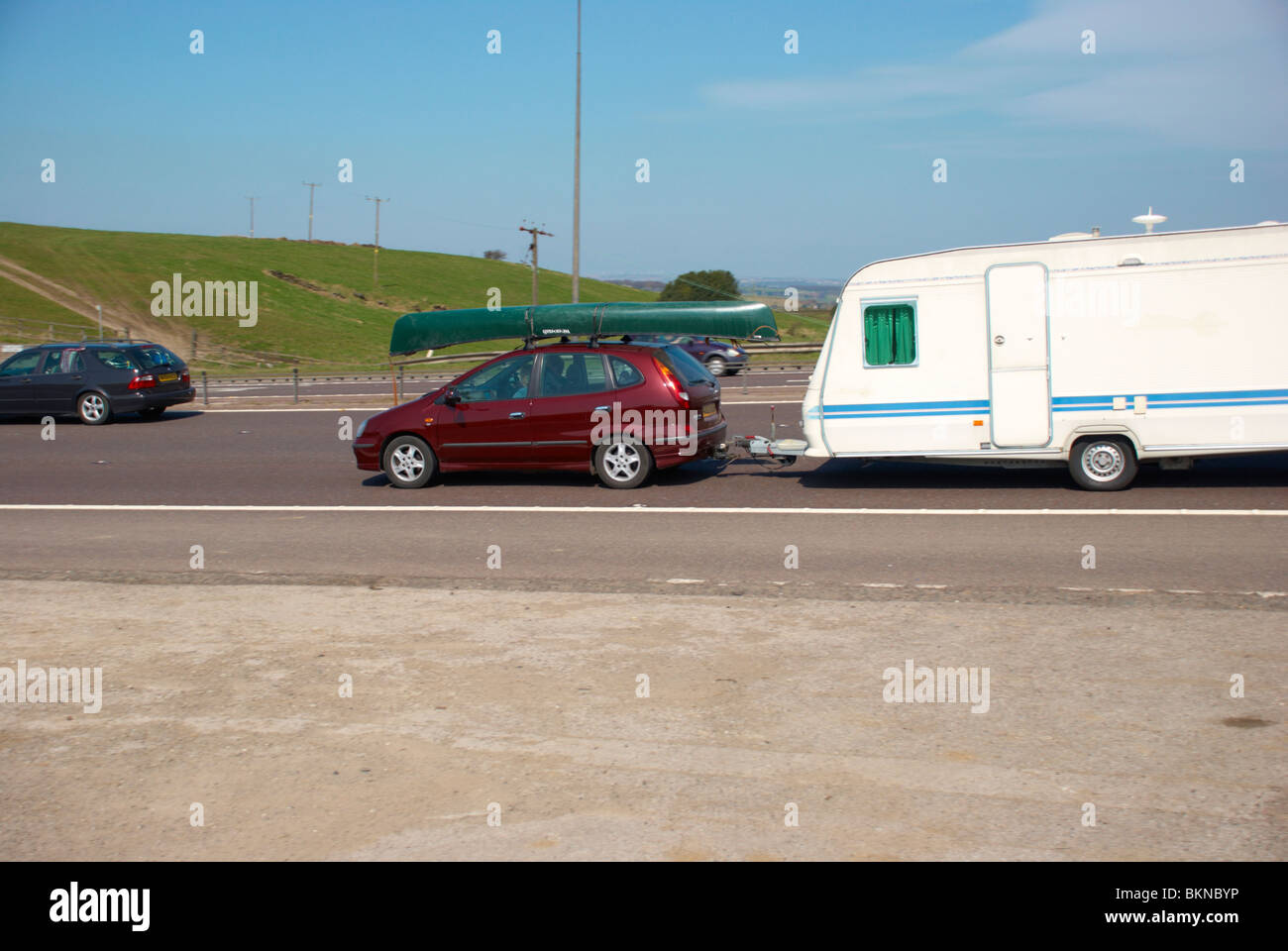 Caravan rural traffic england hi-res stock photography and images - Alamy