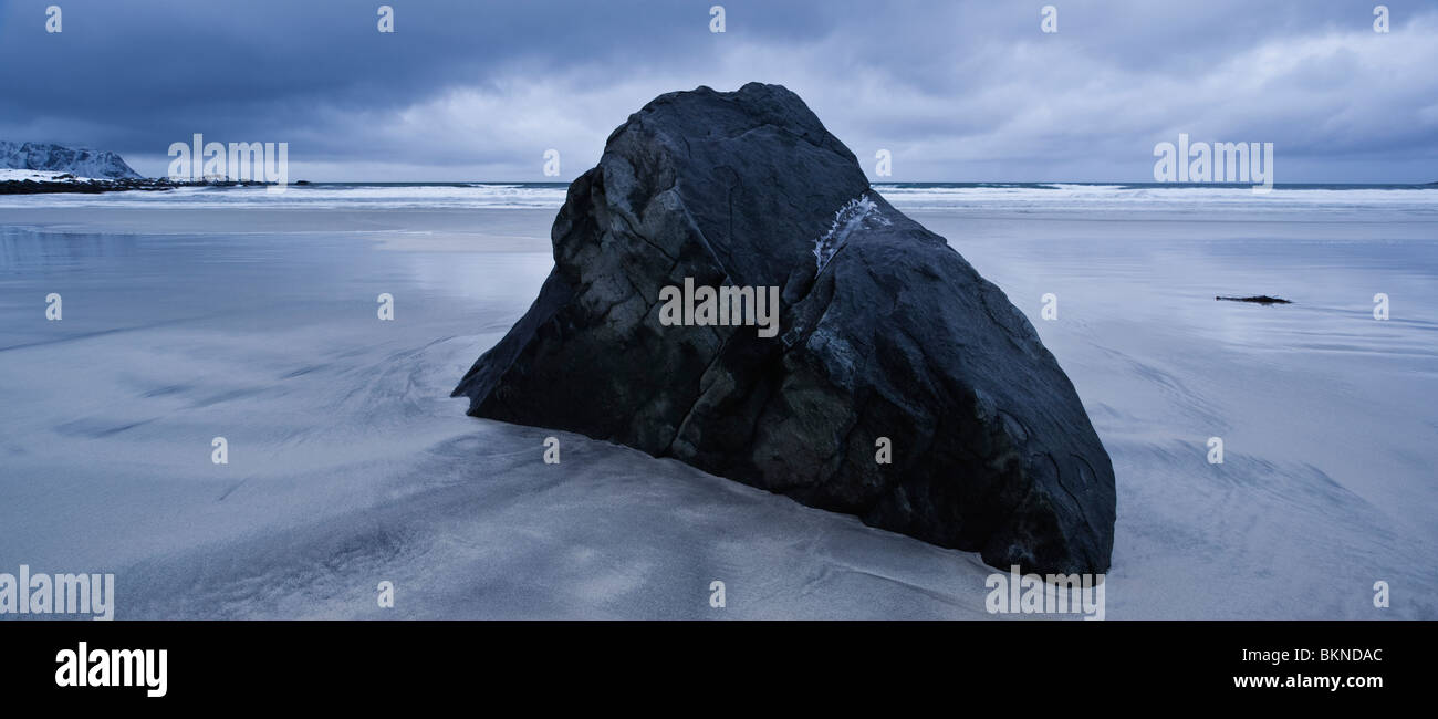 Boulder at Skagsanden beach, Flakstad, Flakstadøy, Lofoten islands ...