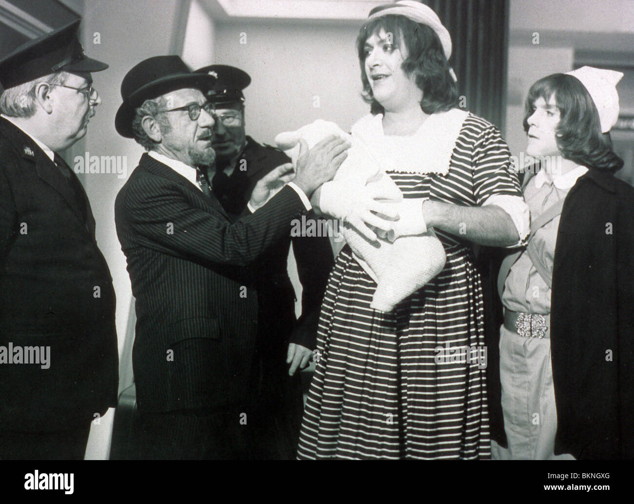 CARRY ON MATRON (1972) DEREK FRANCIS, SID JAMES, BERNARD BRESSLAW ...