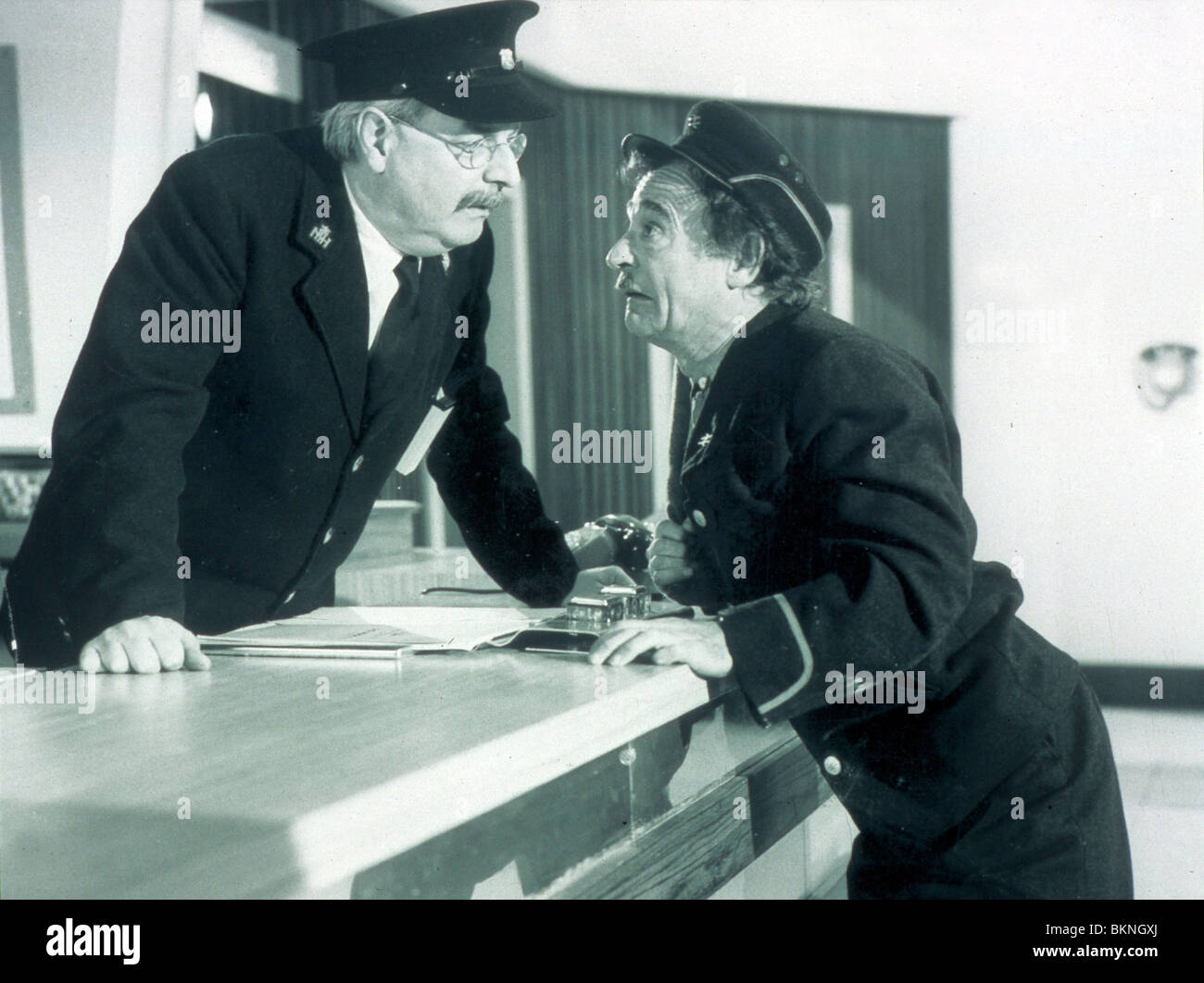 CARRY ON MATRON (1972) DEREK FRANCIS, KENNETH CONNOR CRMT 025 Stock ...