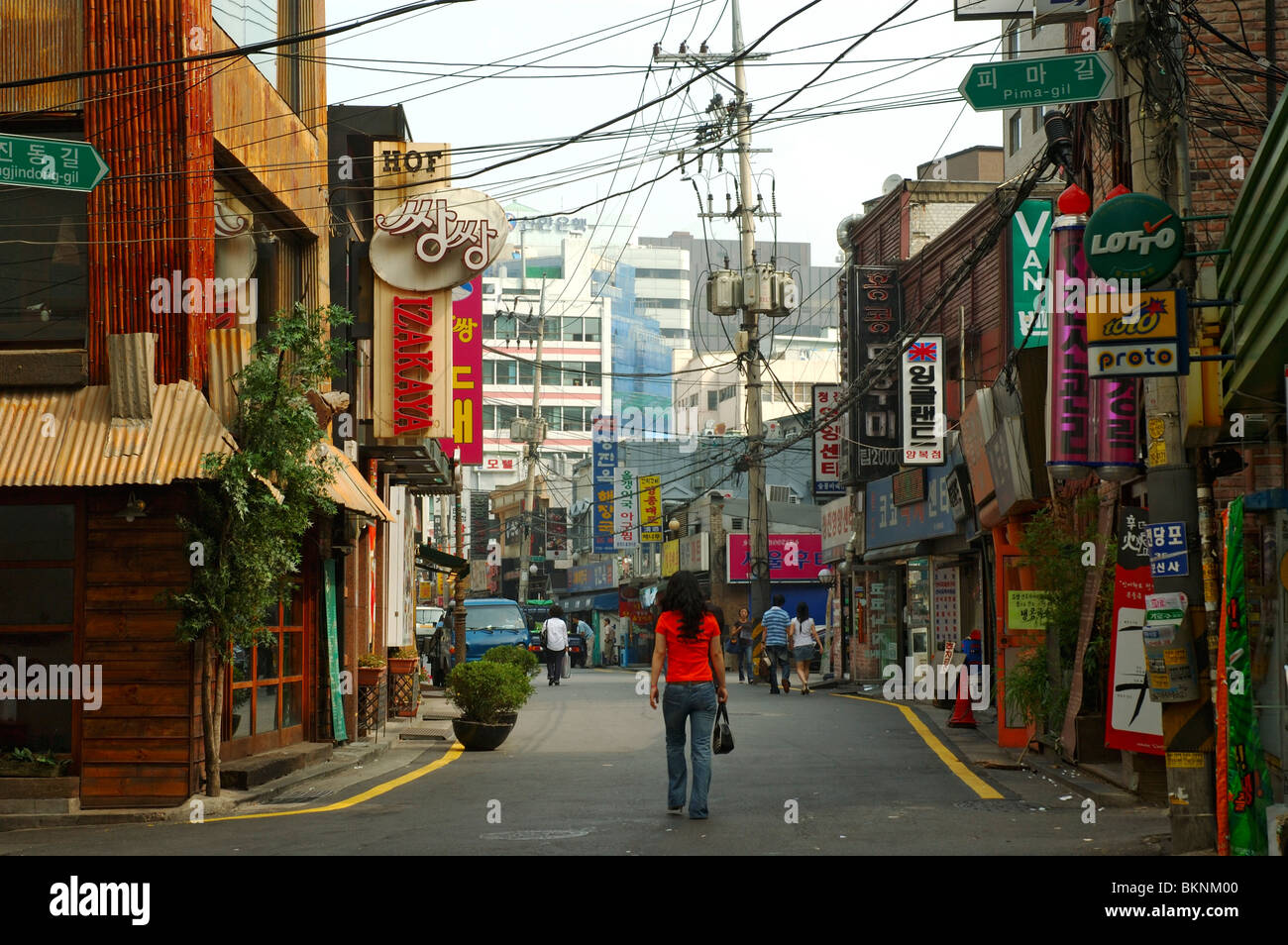 Street in Seoul, South Korea Stock Photo - Alamy