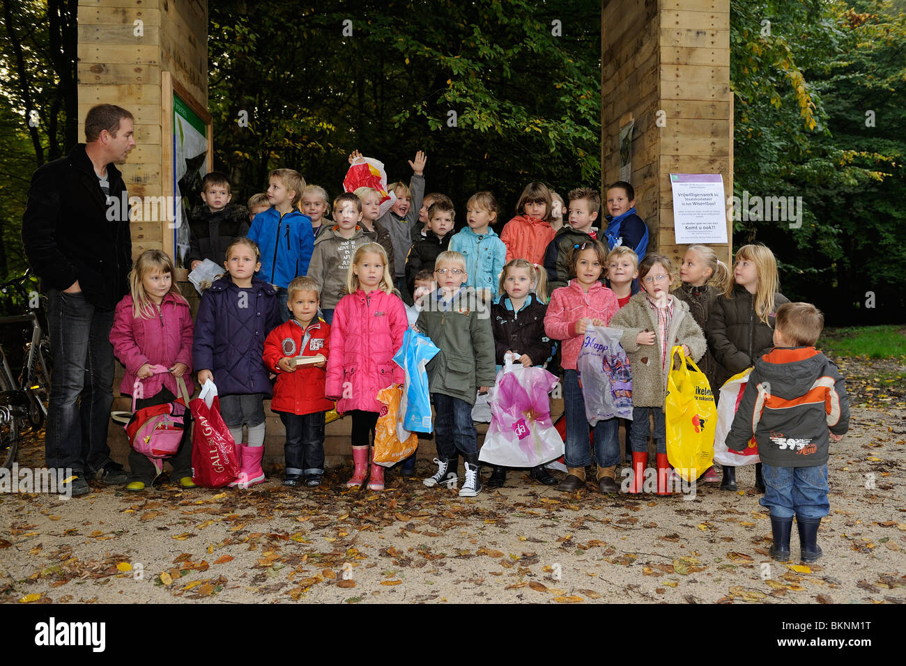 School excursion hi-res stock photography and images - Alamy