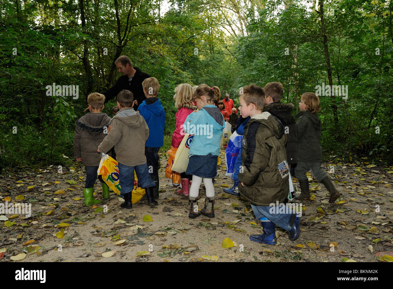 School excursion hi-res stock photography and images - Alamy