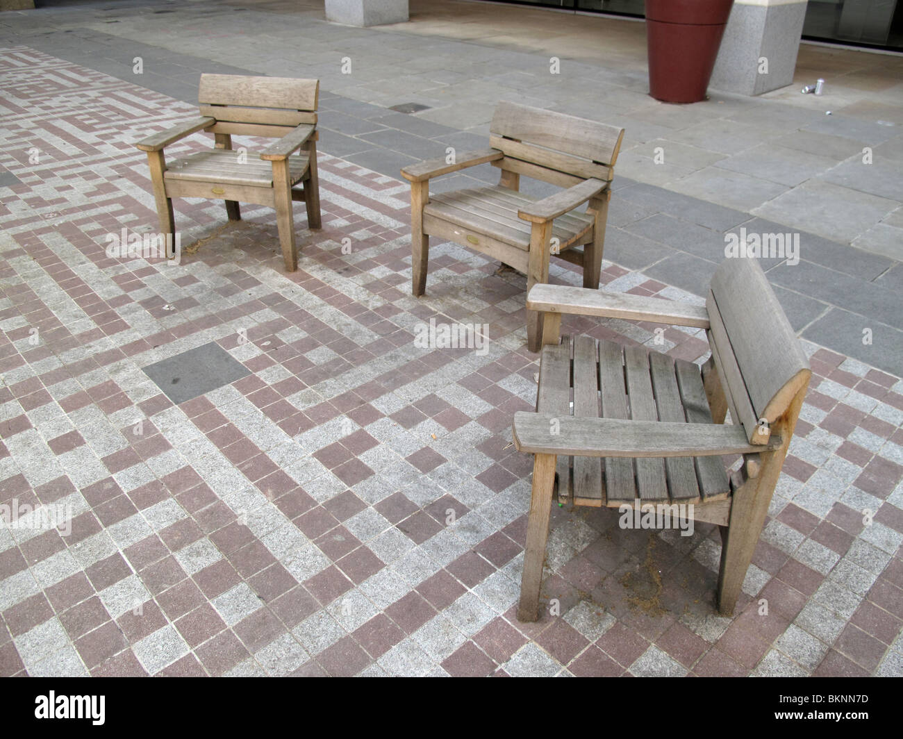 Empty courtyard hi-res stock photography and images - Alamy