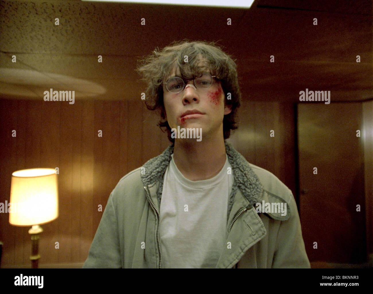 BRICK (2005) JOSEPH GORDON-LEVITT BRIC 001-21 Stock Photo - Alamy
