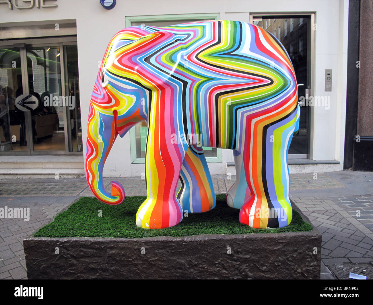 Elephant Parade endangered species painted artists artistic colourful ...