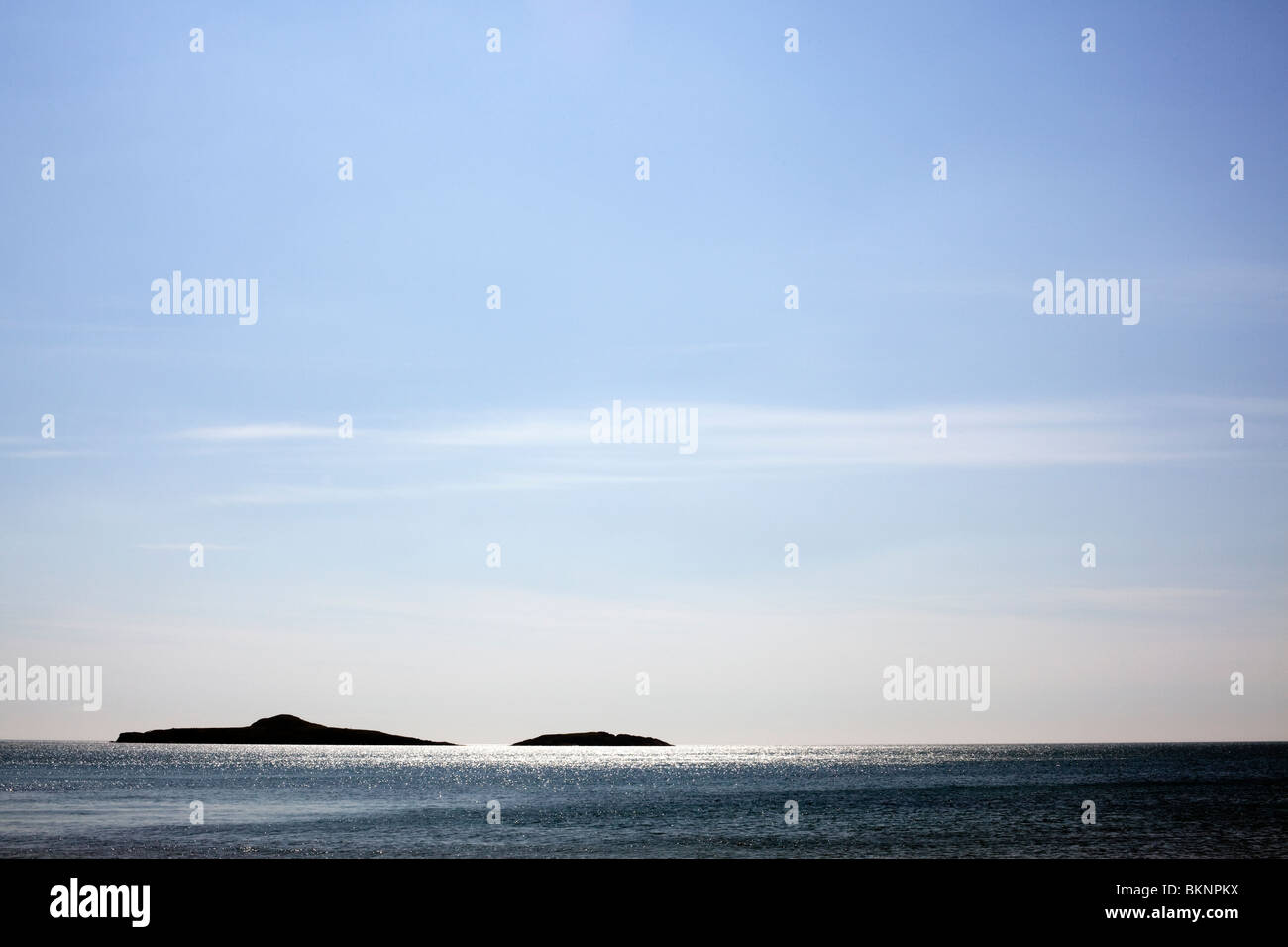 The islands of Ynys Gwylan-fawr and Ynys Gwylan-bach, Aberdaron, Wales ...
