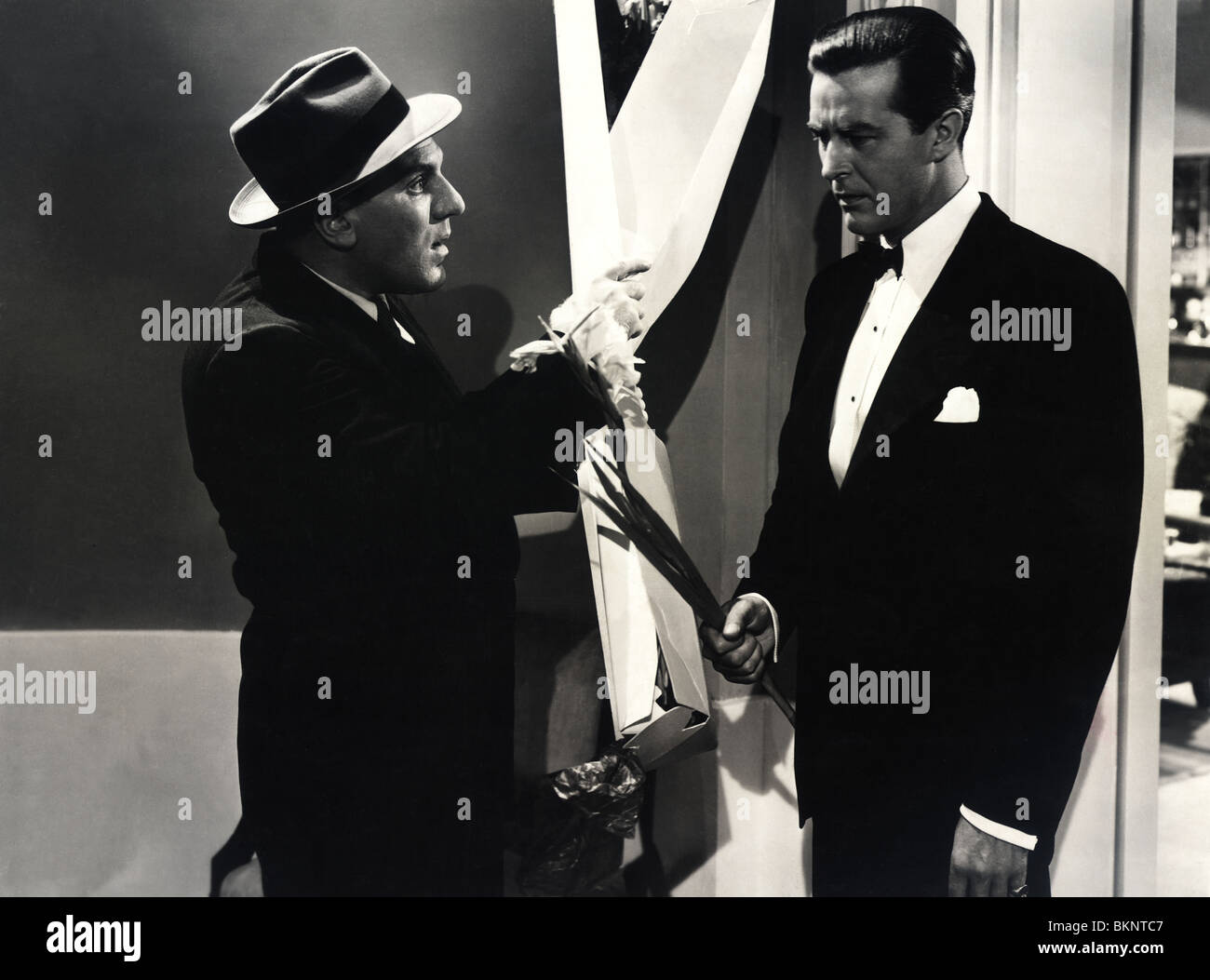 Crossroads 1942 william bendix hi-res stock photography and images - Alamy