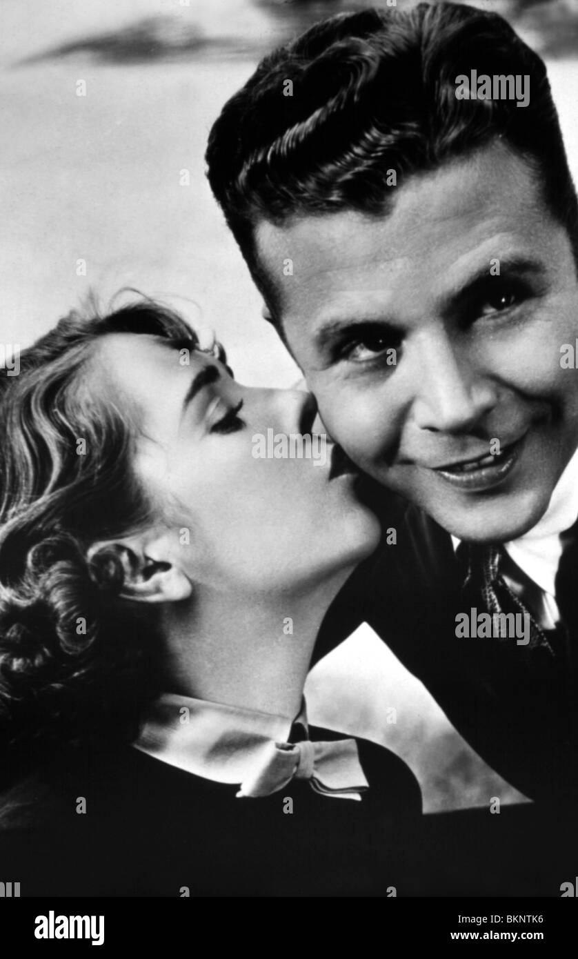 DAMES (1934) RUBY KEELER, DICK POWELL DMES 006P Stock Photo - Alamy