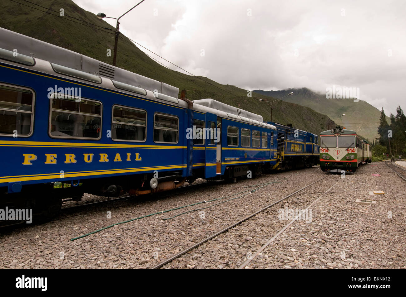 Peru rail train on the way to Machu Picchu, Peru Stock Photo - Alamy