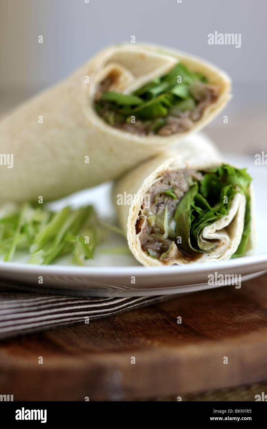 Hoisin wrap hi-res stock photography and images - Alamy