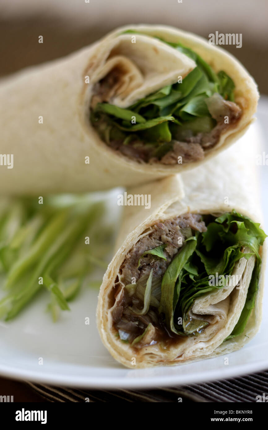 Hoisin wrap hi-res stock photography and images - Alamy