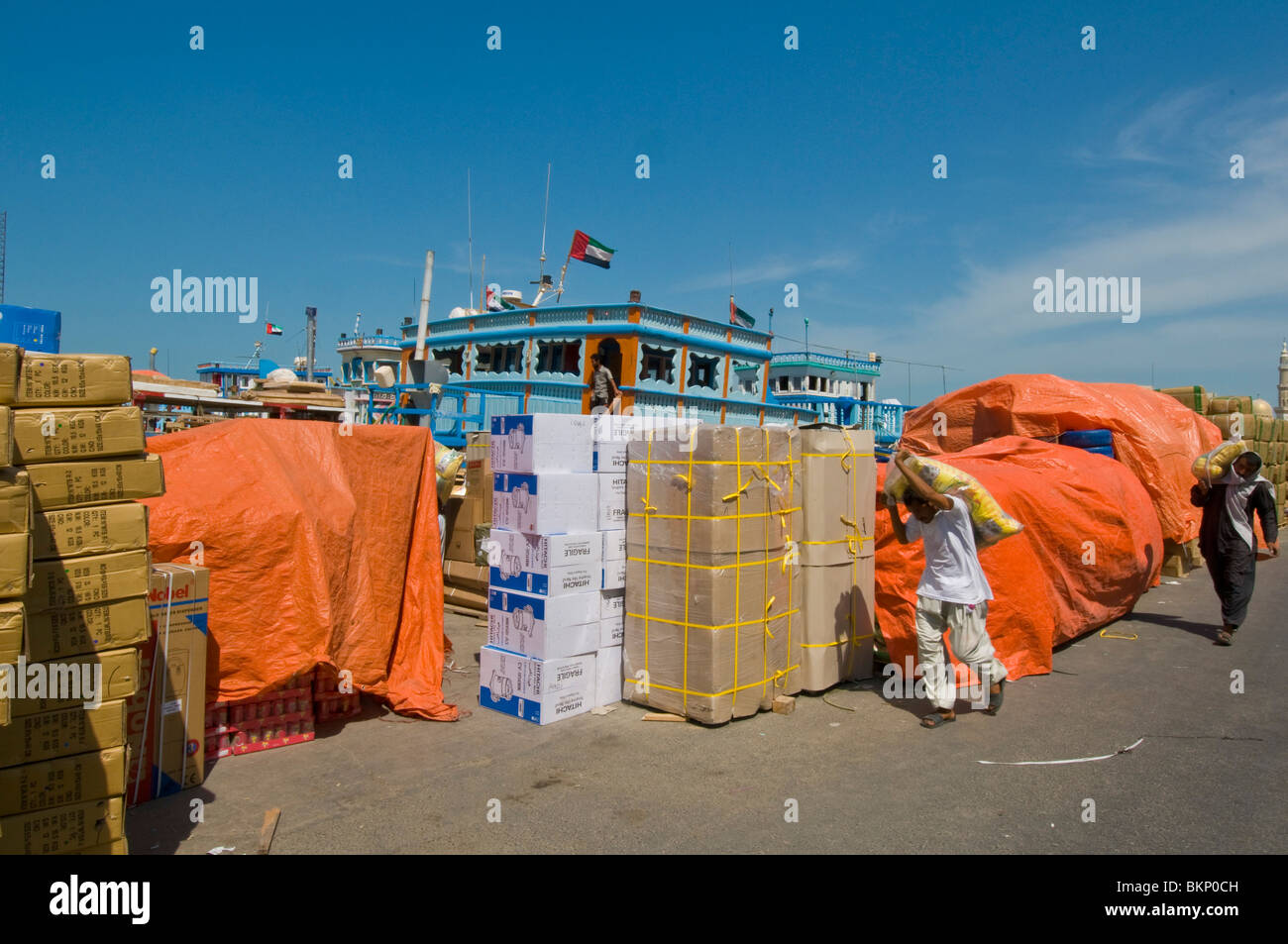 Slaves Of Dubai High Resolution Stock Photography and Images - Alamy