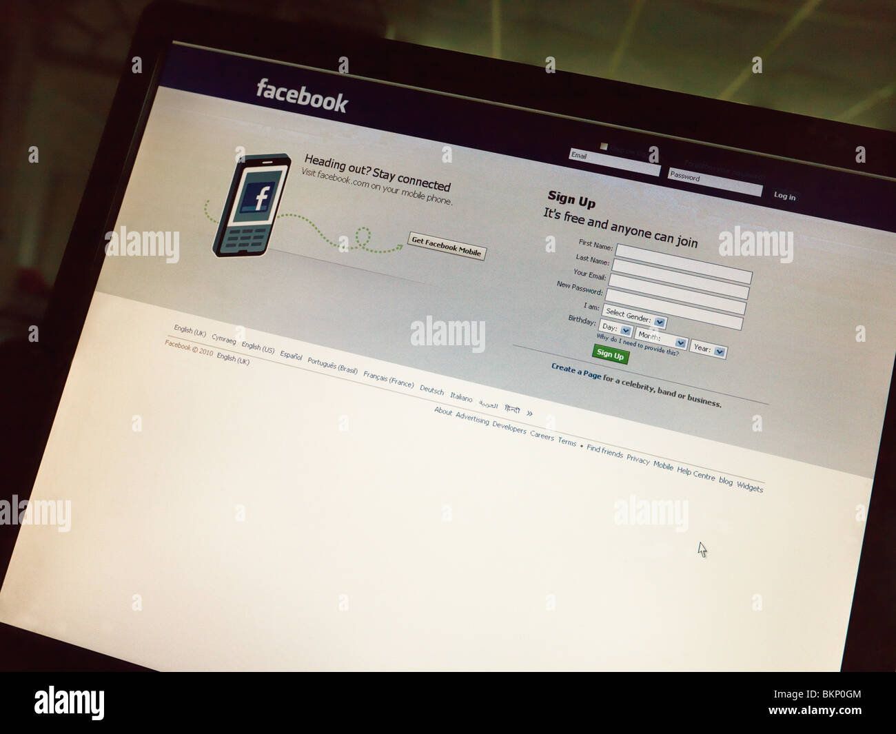 Facebook Website On a Computer Screen Stock Photo - Alamy