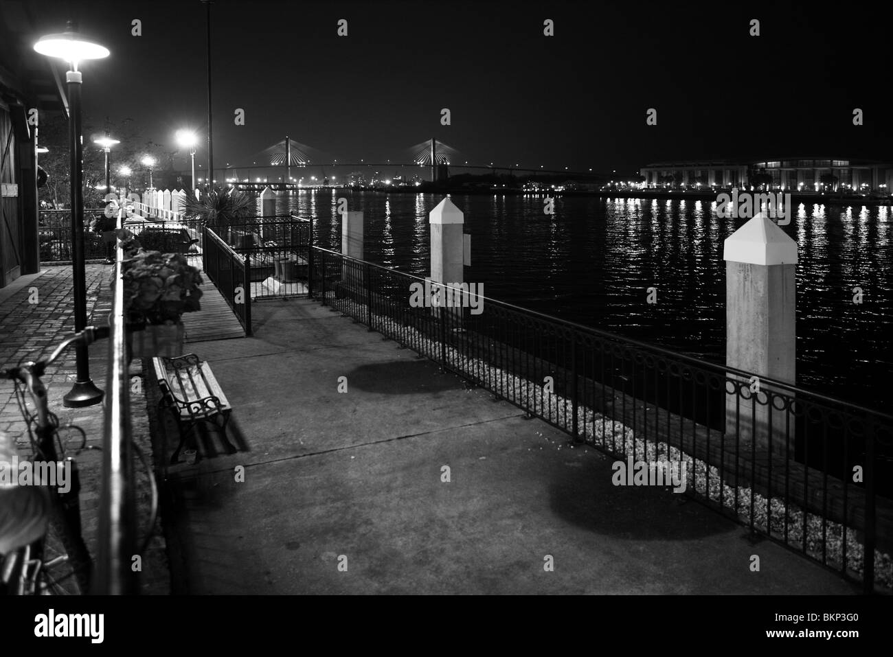 RIVERWALK BY NIGHT IN SAVANNAH, GEORGIA, USA Stock Photo - Alamy
