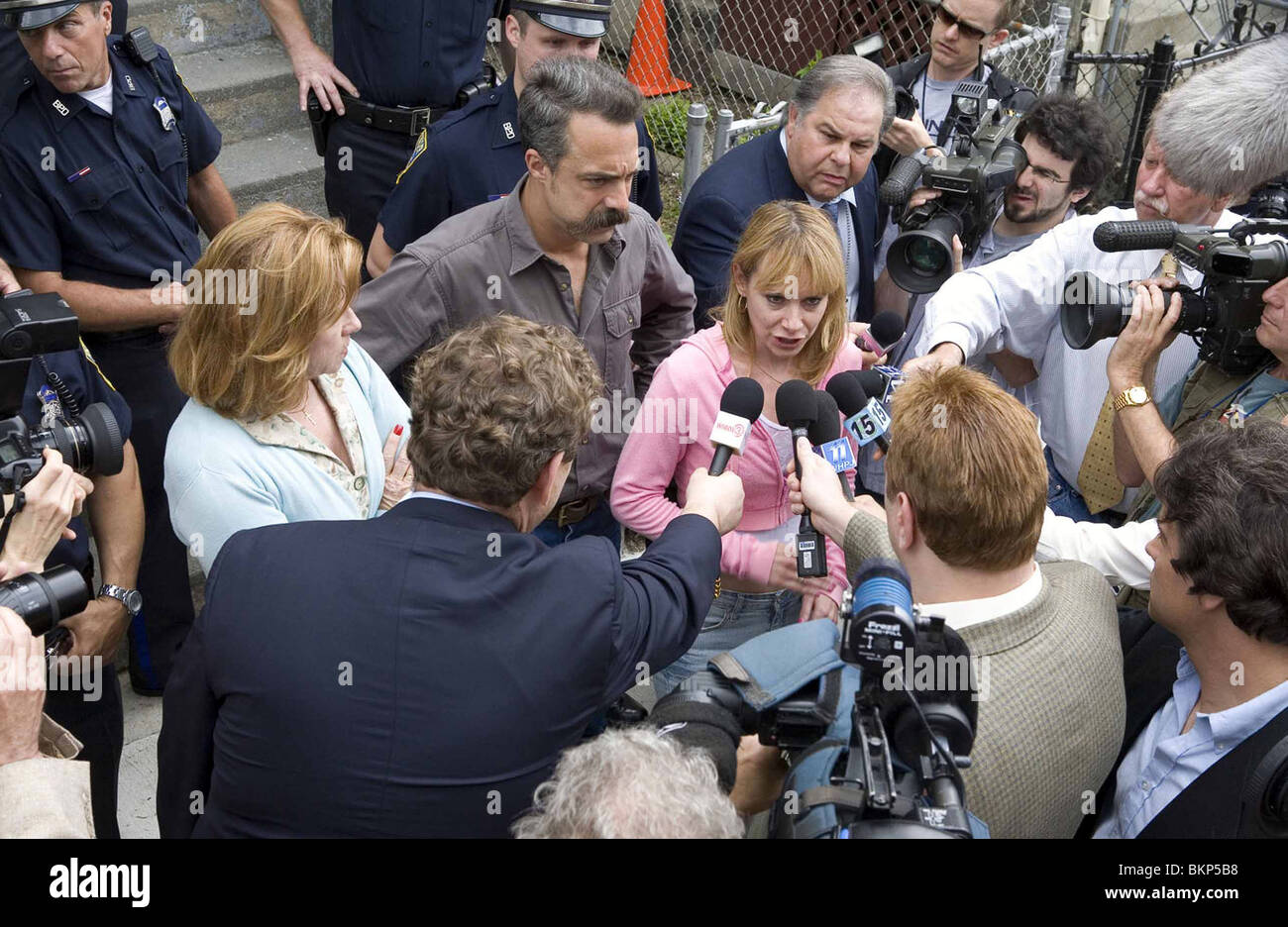 GONE BABY GONE (2008) AMY MADIGAN BEN AFFLECK (DIR) GBAG 003 Stock ...