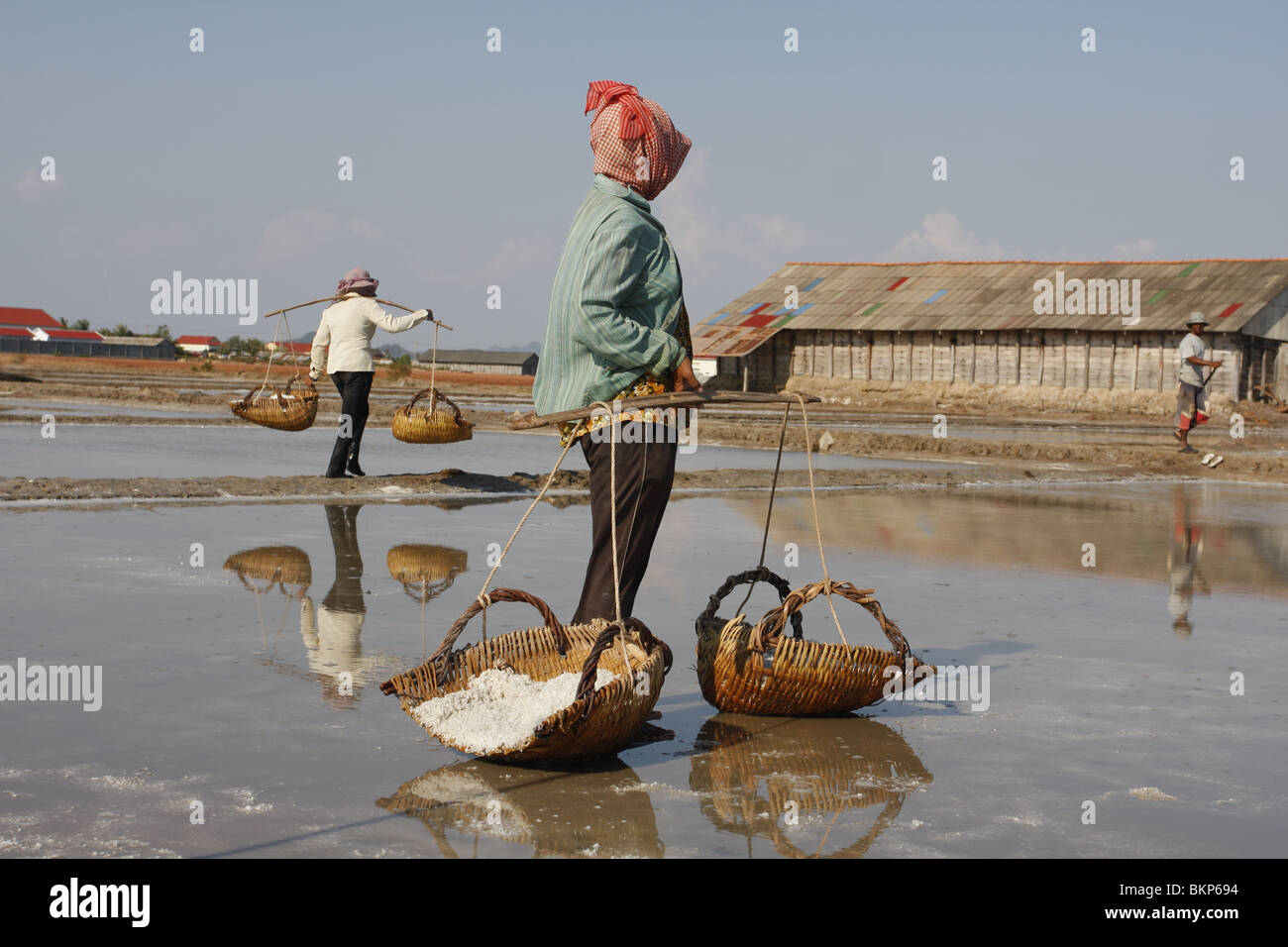 Scorchingly hot hi-res stock photography and images - Alamy