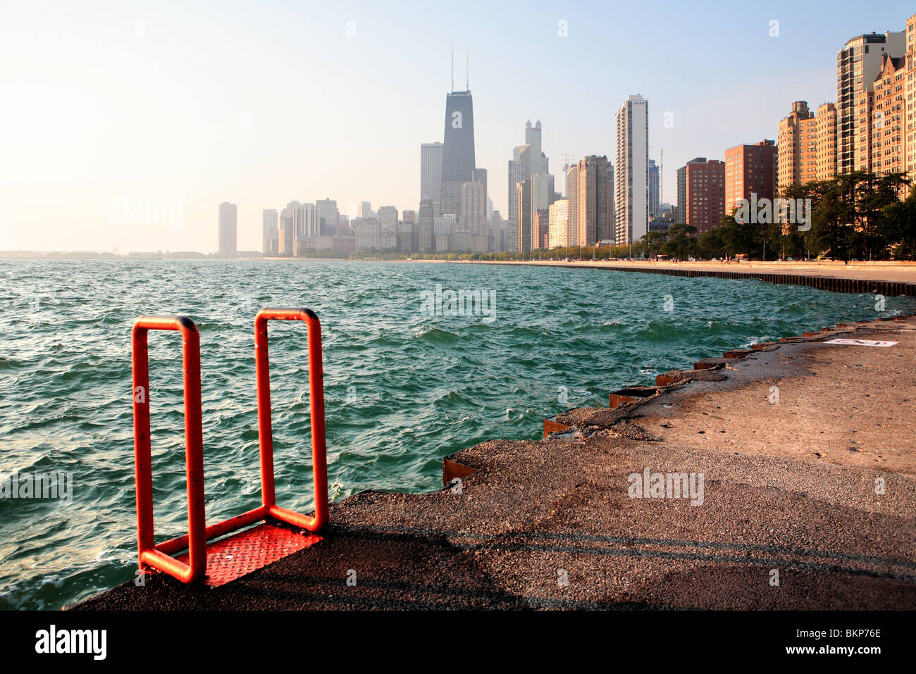 LADDER INTO THE LAKE MICHIGAN IN DOWNTOWN CHICAGO, ILLINOIS, USA Stock ...