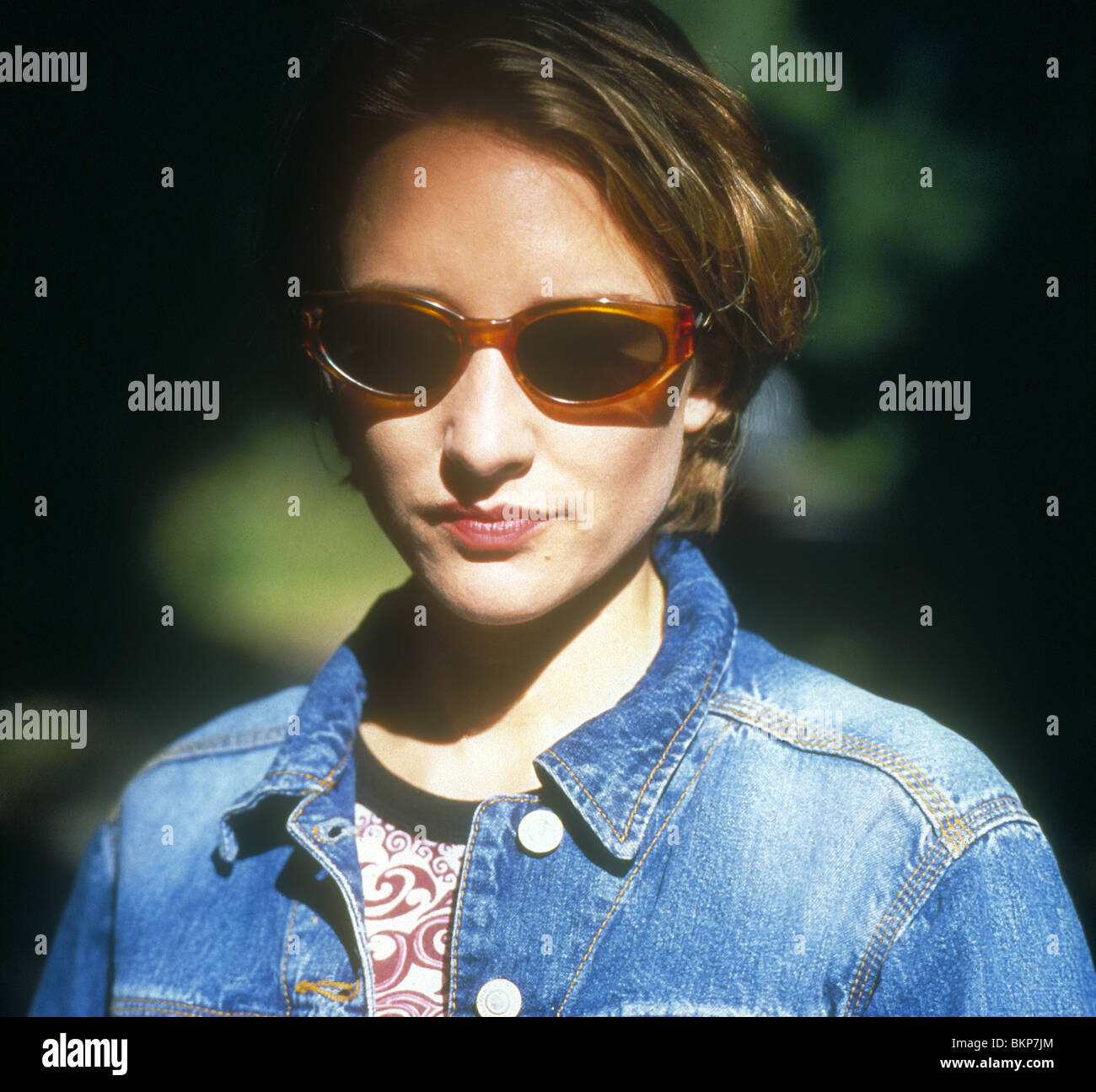 KILLER NET (1998) EMILY WOOF GEOFFREY SAX (DIR) KNET 002 Stock Photo ...