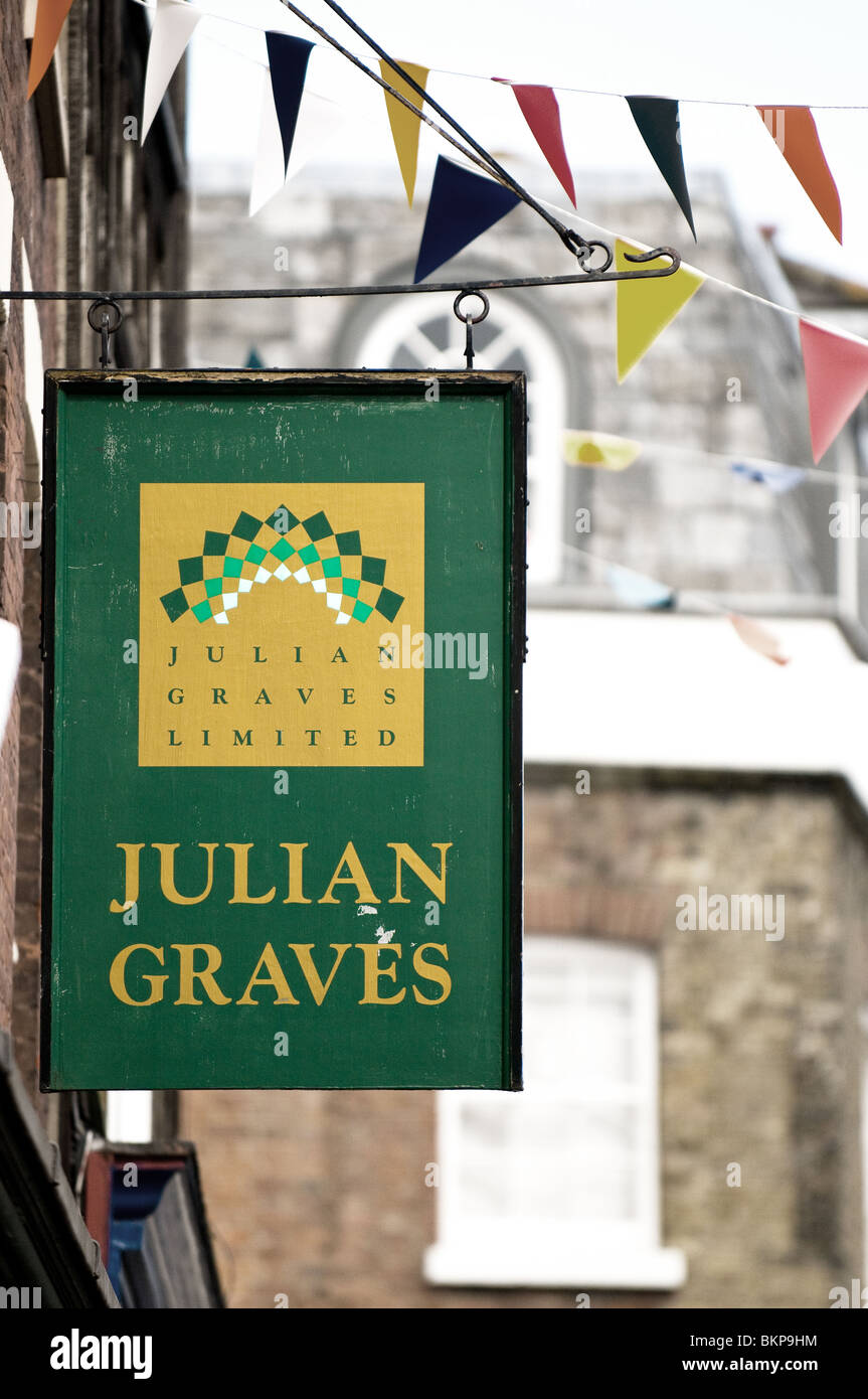 Julian graves hi-res stock photography and images - Alamy