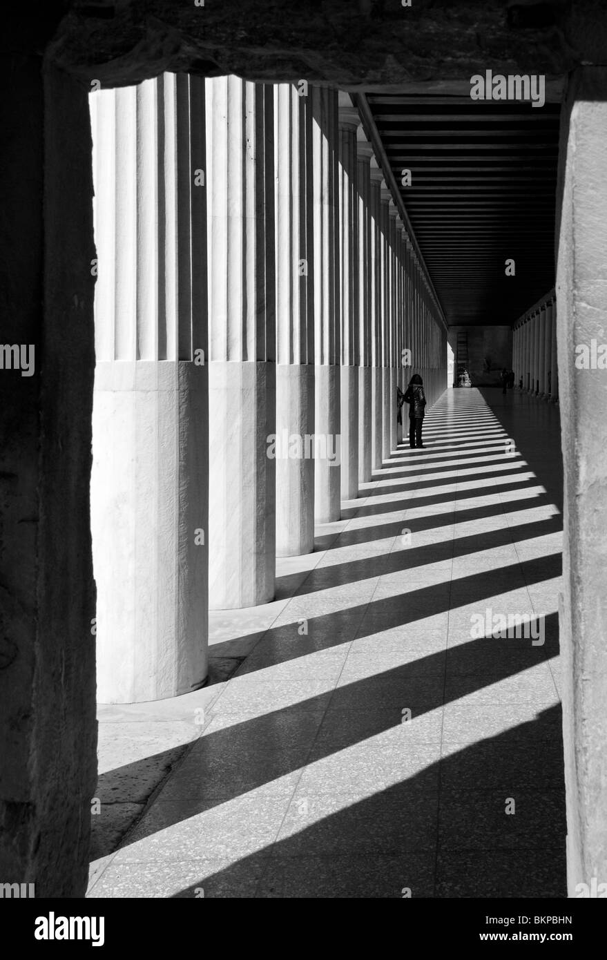 Colonnaded portico hi-res stock photography and images - Alamy