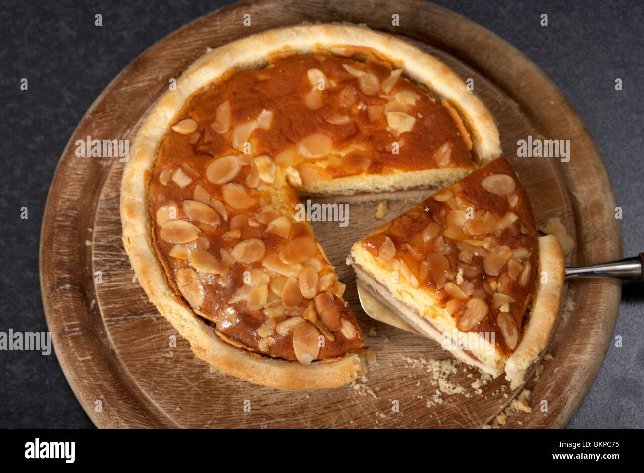 English slice hi-res stock photography and images - Alamy