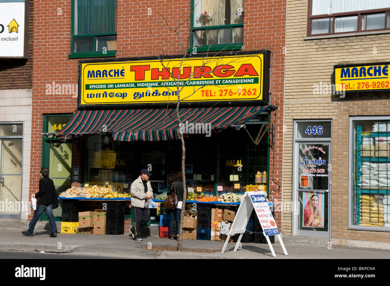 Canadian neighborhoods hi-res stock photography and images - Alamy