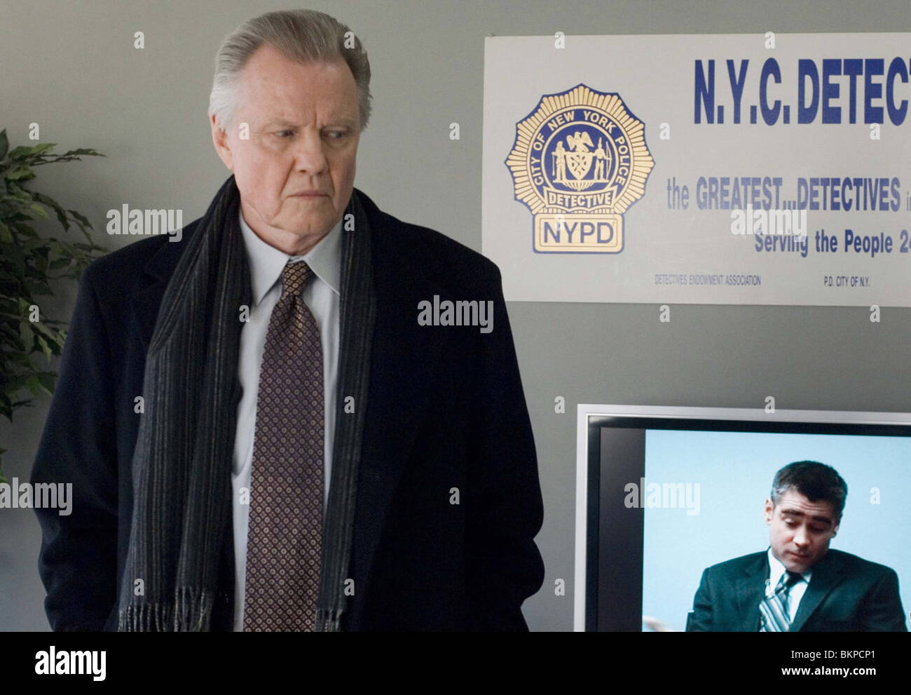 PRIDE AND GLORY (2008) JON VOIGHT GAVIN O'CONNOR (DIR) PRGL 002 Stock ...