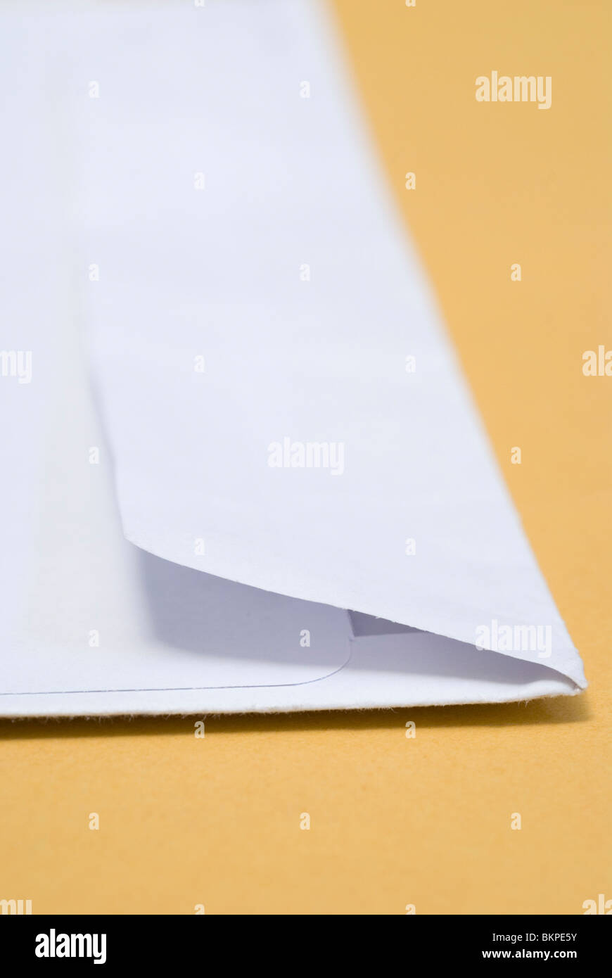 Open envelope hi-res stock photography and images - Alamy