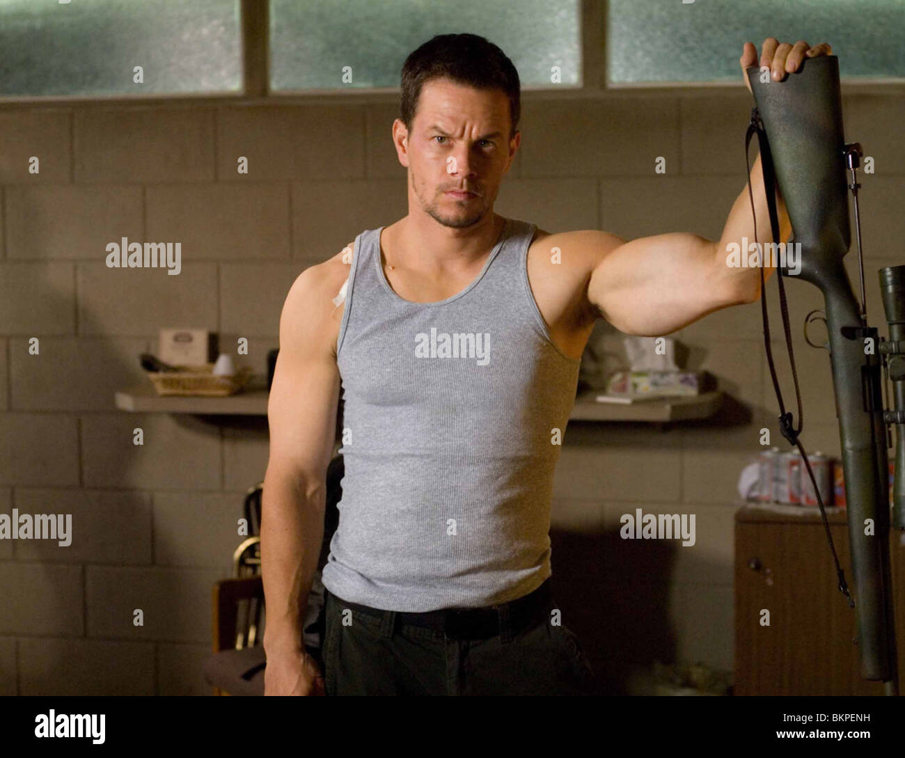 SHOOTER -2007 MARK WAHLBERG Stock Photo - Alamy