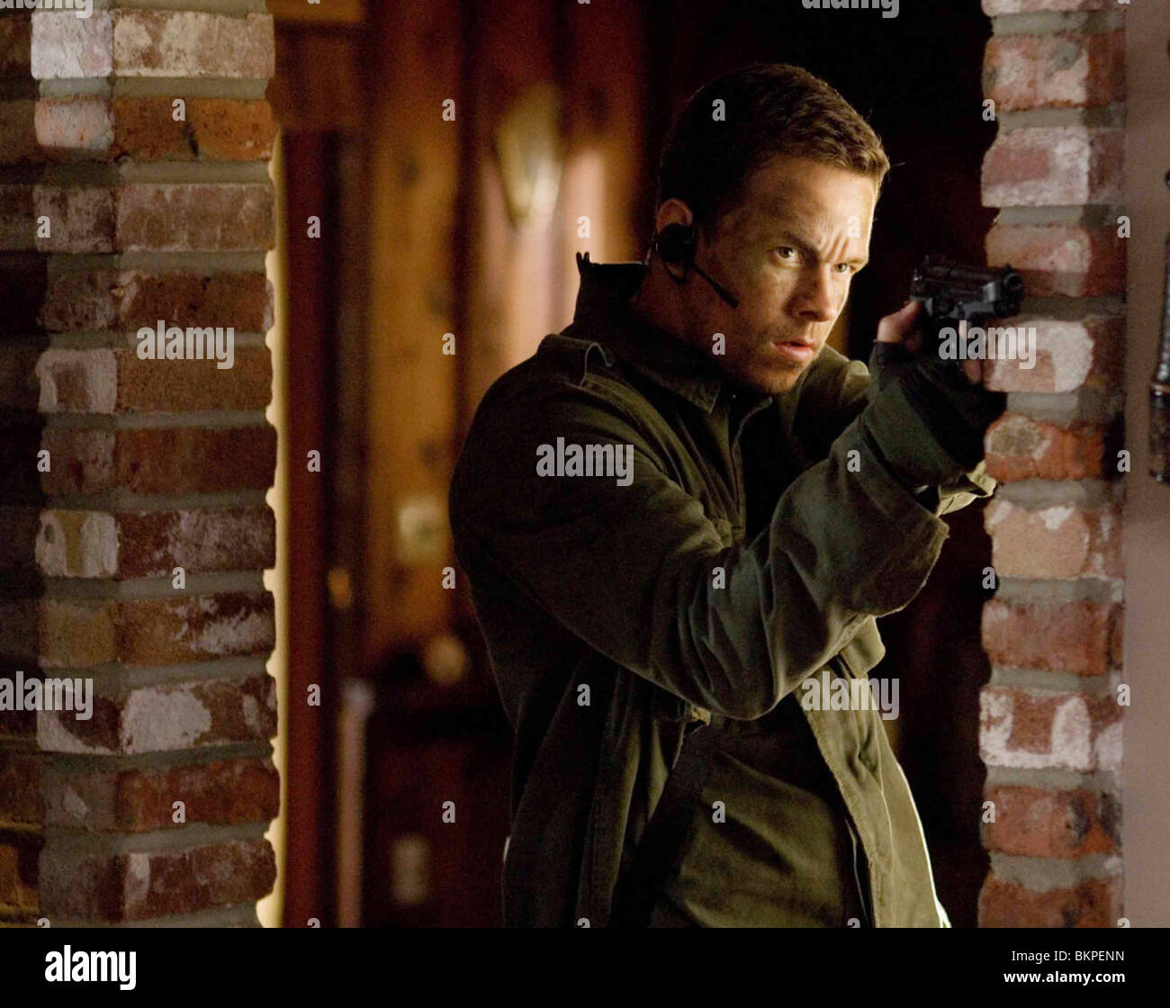 SHOOTER -2007 MARK WAHLBERG Stock Photo - Alamy