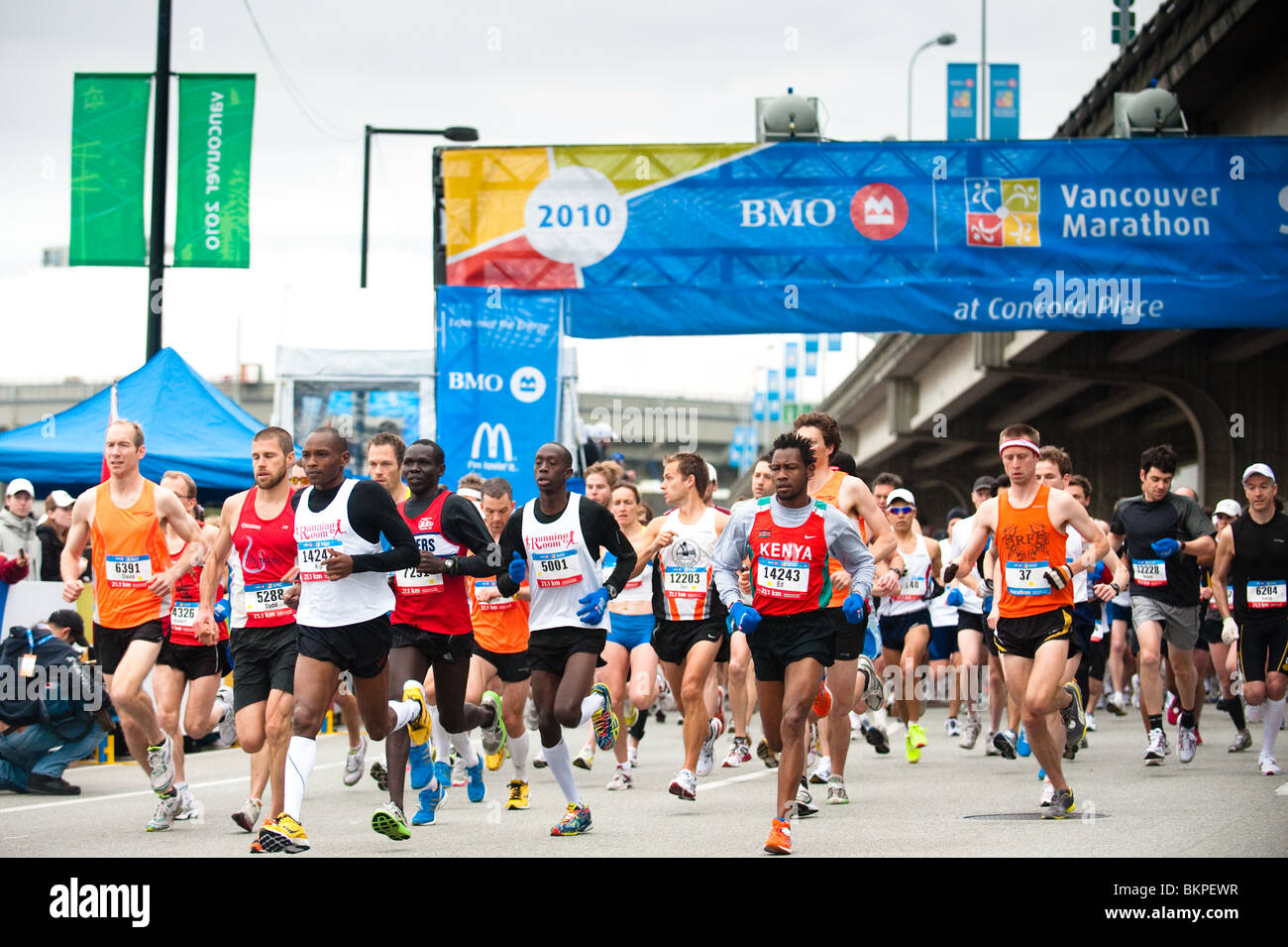 Bmo marathon hi-res stock photography and images - Alamy