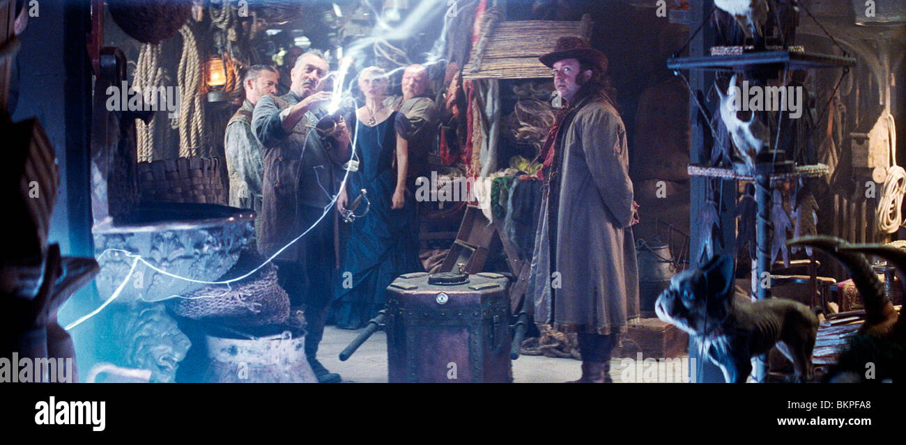 STARDUST (2007) ROBERT DE NIRO, CLAIRE DANES, RICKY GERVAIS MATTHEW ...