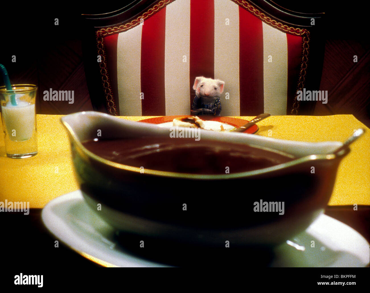Stuart little film hi-res stock photography and images - Alamy