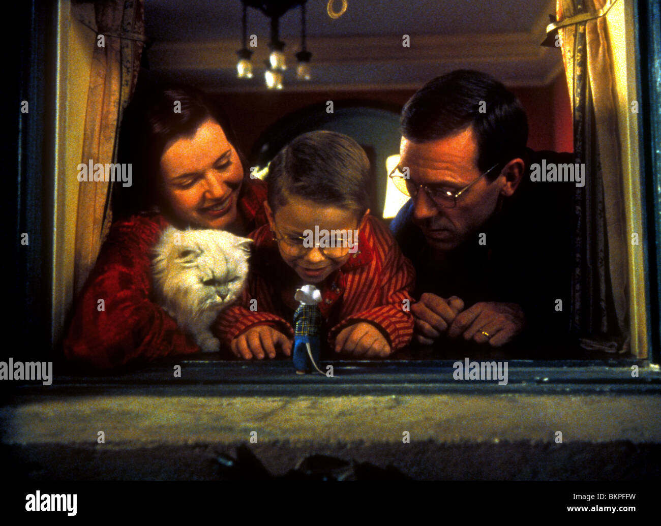 STUART LITTLE (1999) GEENA DAVIS, JONATHAN LIPNICKI, HUGH LAURIE STLT ... STUART LITTLE (1999) GEENA DAVIS, JONATHAN LIPNICKI, HUGH LAURIE STLT ...